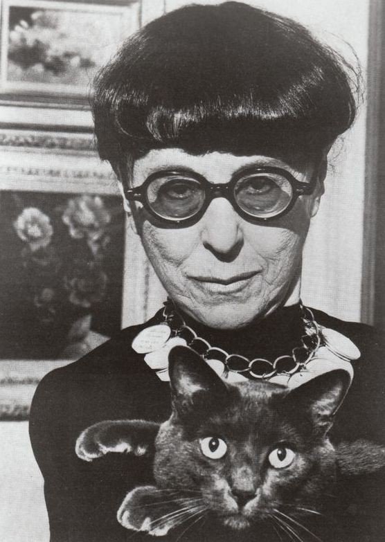 April’s Sunshine..A feature on Edith Head – URBAN GYPZY